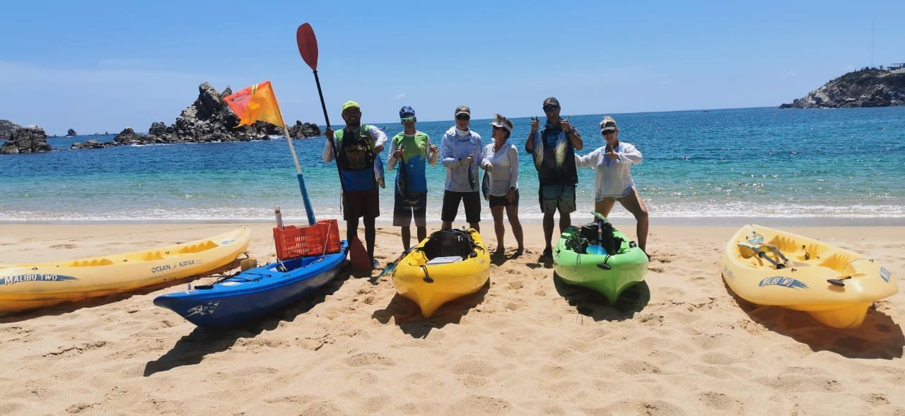 Kayak en las Bahías de Huatulco | Rio Adventure Mexico