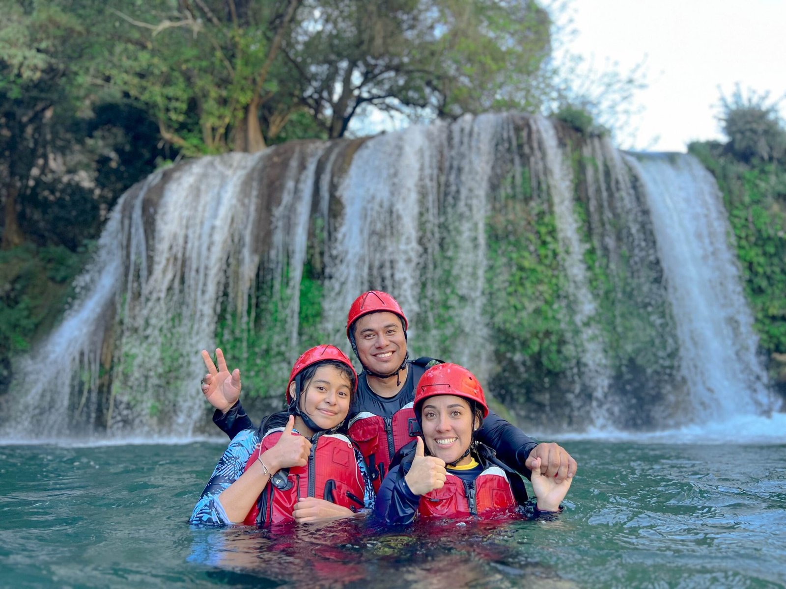 Salto en Cascadas en Micos en la Huasteca Potosina - Rio Adventure Mexico